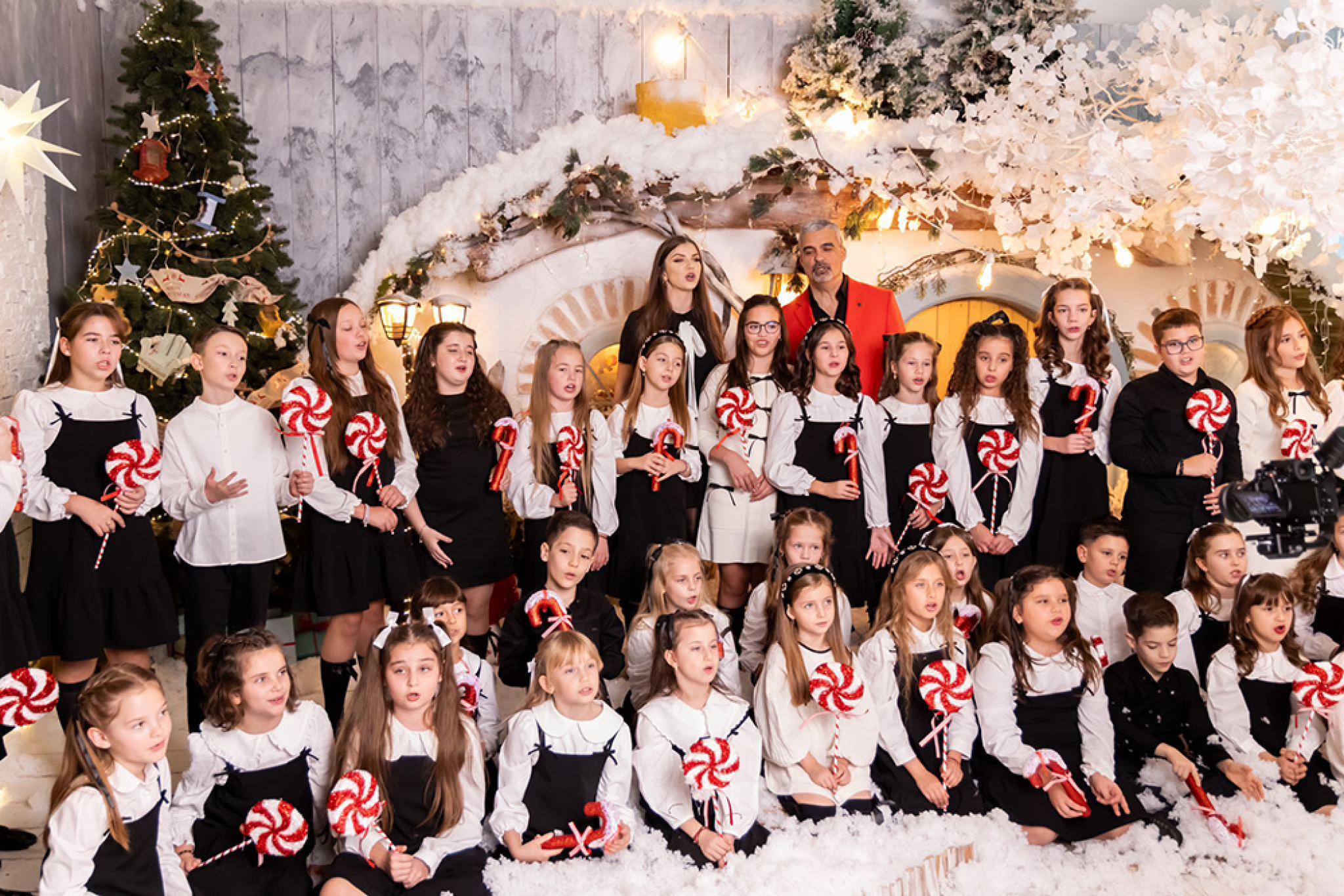 Local: Copiii care studiaza canto cu prof Ana Maria Bucsa fosta ...